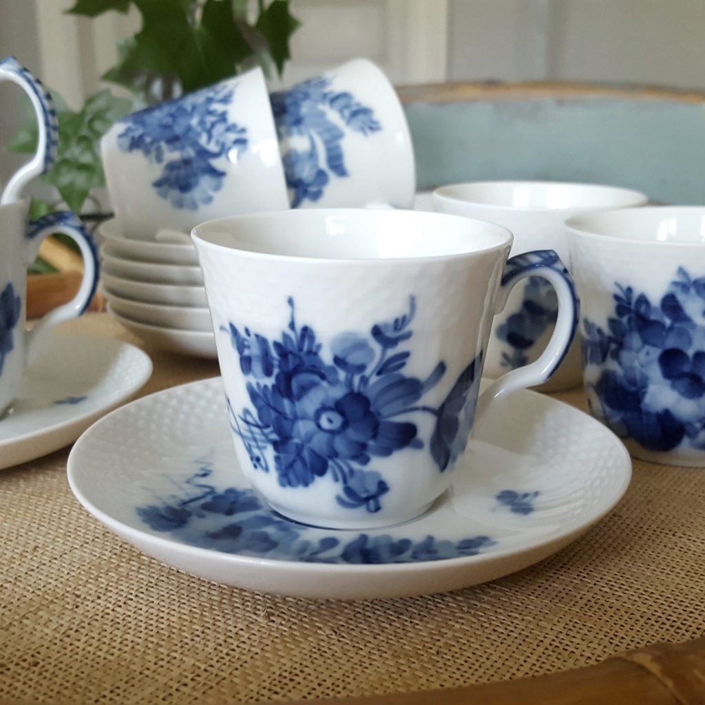 Moccakopp - Blå Blomster - Royal Copenhagen - Kunglig Dansk - Arnold ...