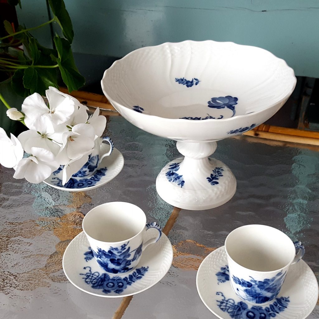 Kakfat På Fot - Blå Blomster – Royal Copenhagen – Kunglig Dansk ...