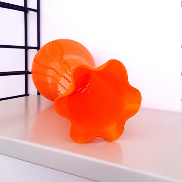 Vas - Orange Glas - Puntelmärke - Sekelskiftet - Retrolivet