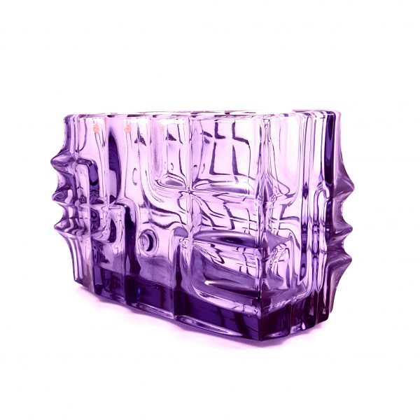 Vas - Abstract - Lila - Sklo Union - Vladislav Urban - Retrolivet